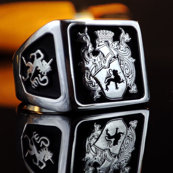 Coat of Arms Ring - Etsy