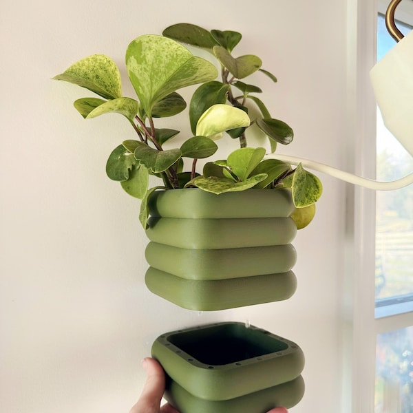 Magnetic Planter - Etsy