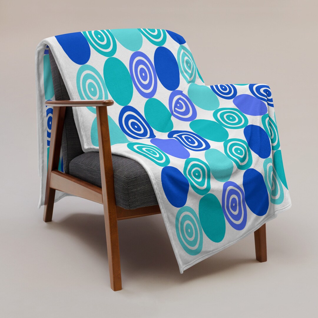 Circles (blue) 70's Retro Style Throw Blanket - Dive Into a Sea of ...