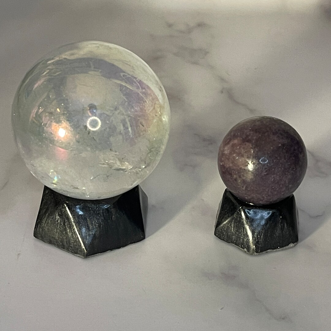 Black Stands to Display Crystal Balls, Spheres, and Eggs - Etsy
