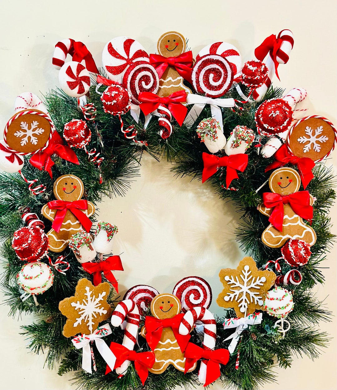 Gingerbread and Candy Christmas Wreath - Etsy