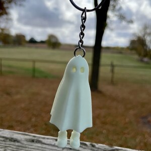 3D Printed Articulated Ghost, Keychain, Glow in the Dark - Etsy