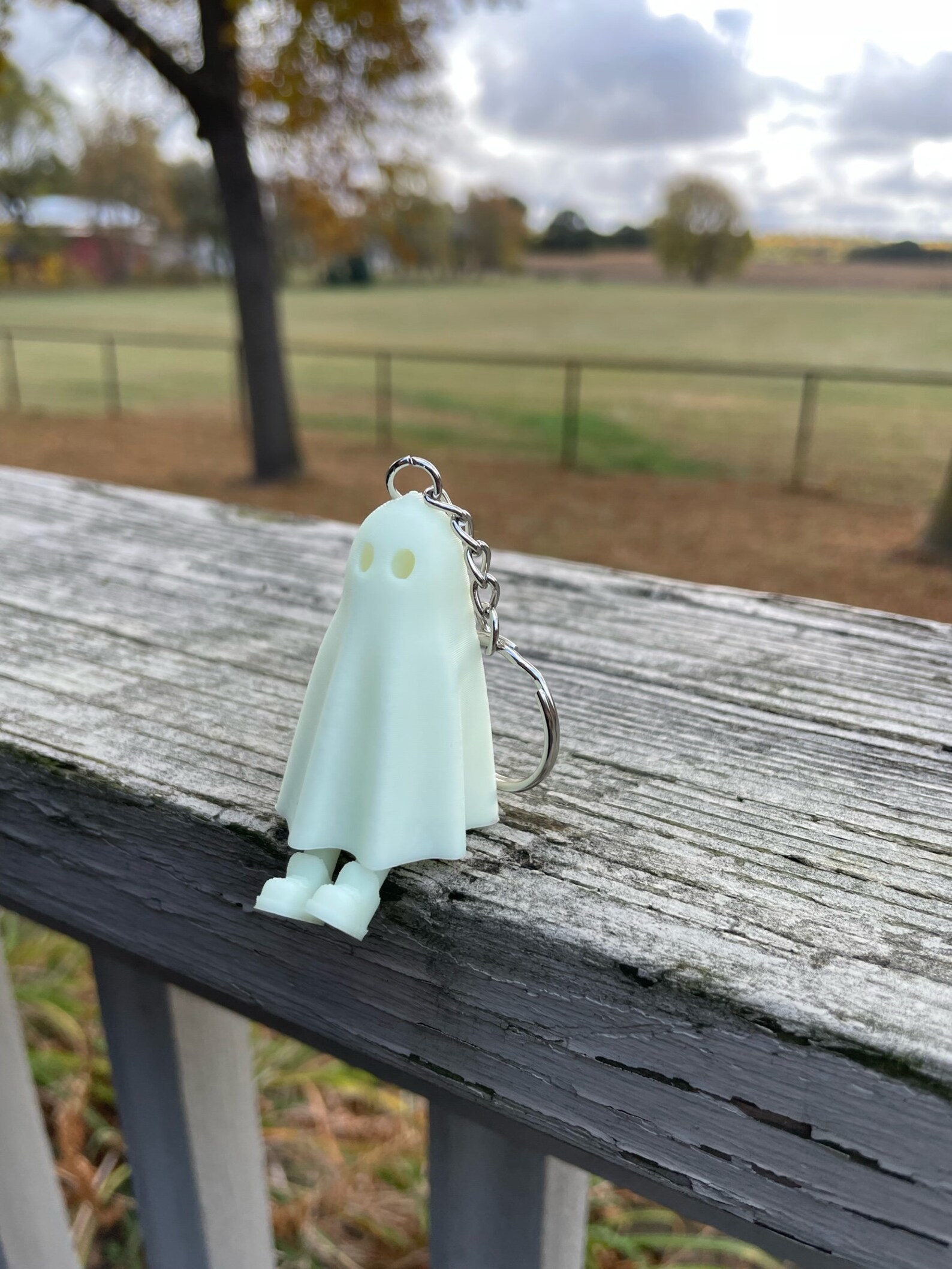 3D Printed Articulated Ghost Keychain Glow in the Dark - Etsy