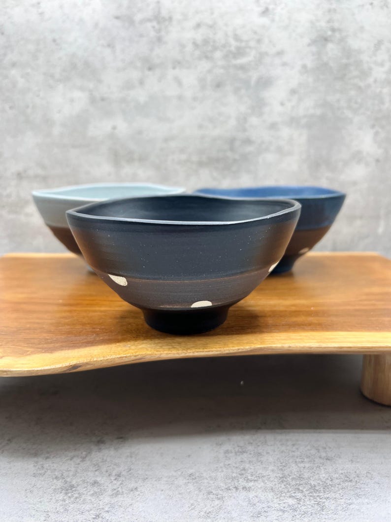 Japanese Shinko Black Polka Dot Mino-yaki Handcrafted Ido Matcha Chawan ...