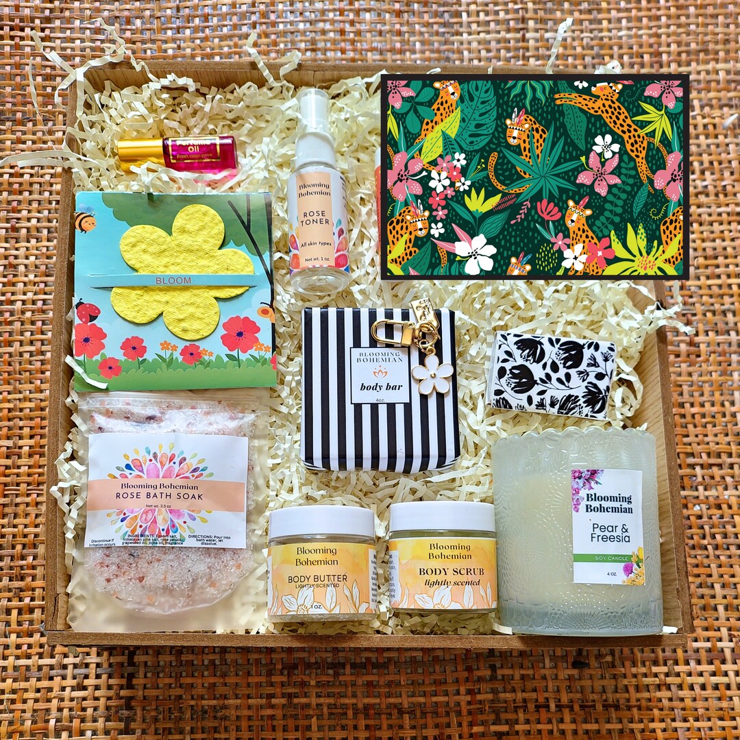 Hug in a Box, Birthday Bath Box for Her, Spa Gift Box, Bath Gift Set ...