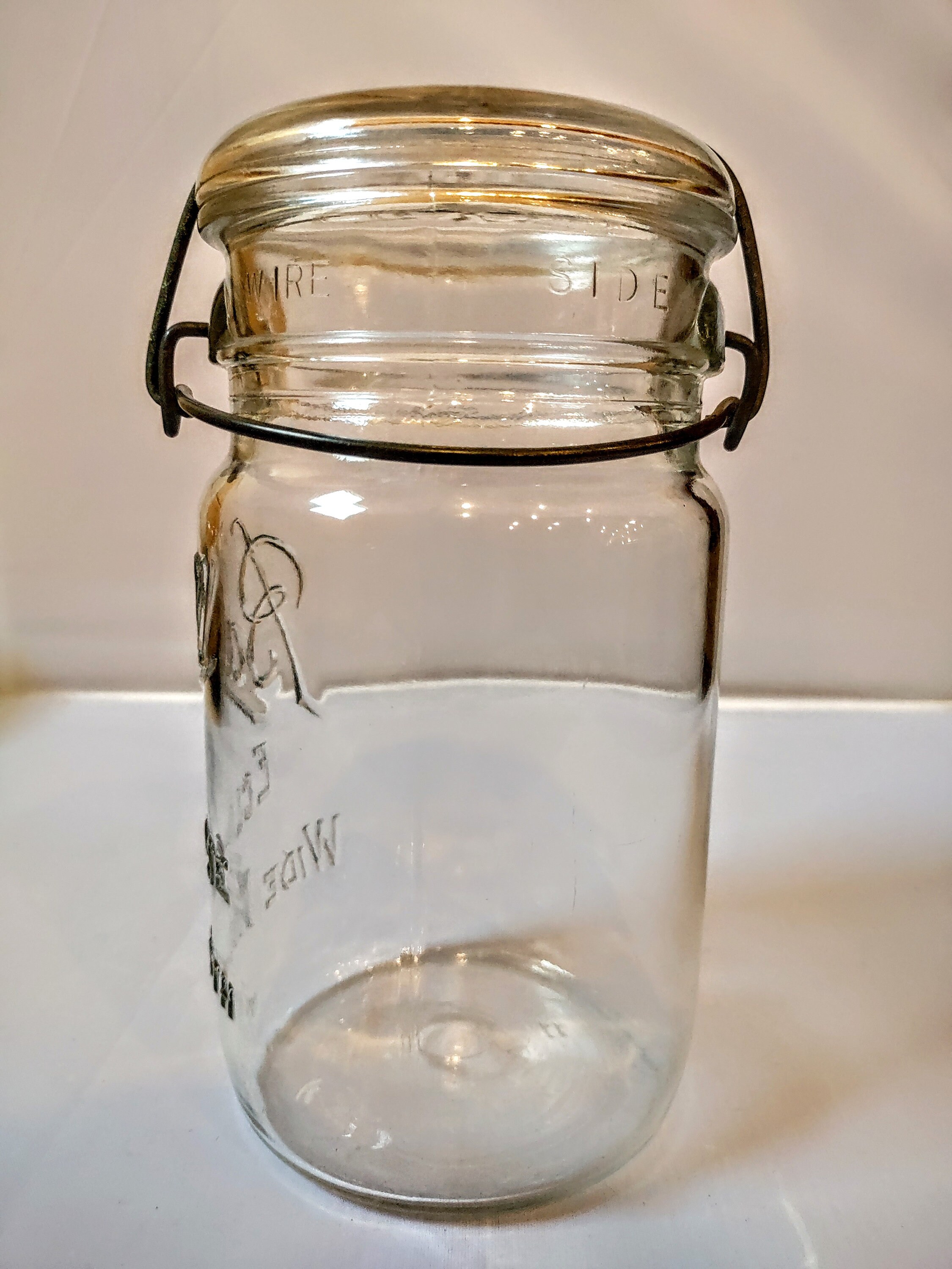 Ball Eclipse Wide Mouth Jar Glass Lid Wire Bale Quart Size lightning ...