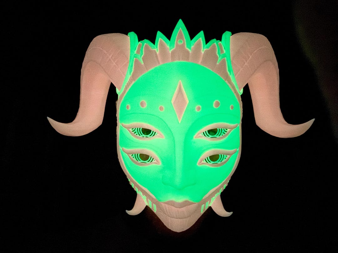 3d-printed Horned Hellequin Mask Glow in the Dark | Oni Mask | Cosplay ...