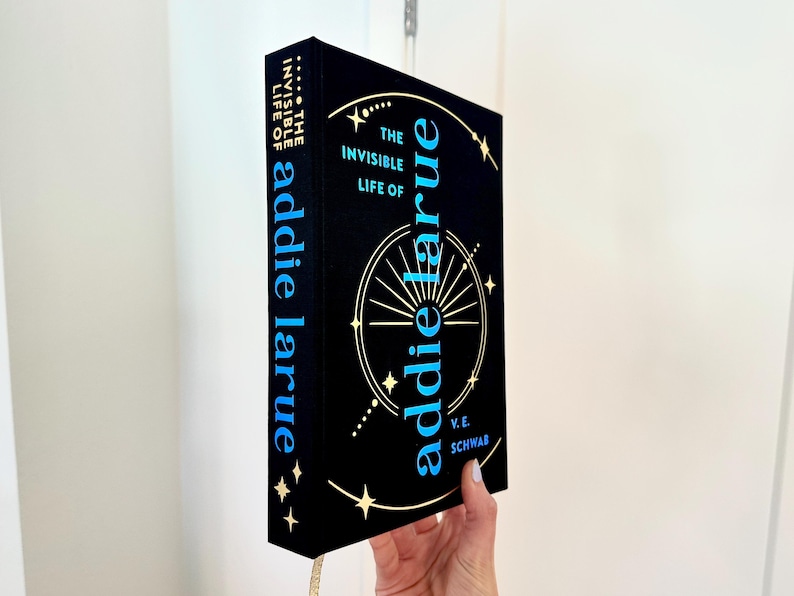 The Invisible Life of Addie Larue VE Schwab Custom Book Binding ...
