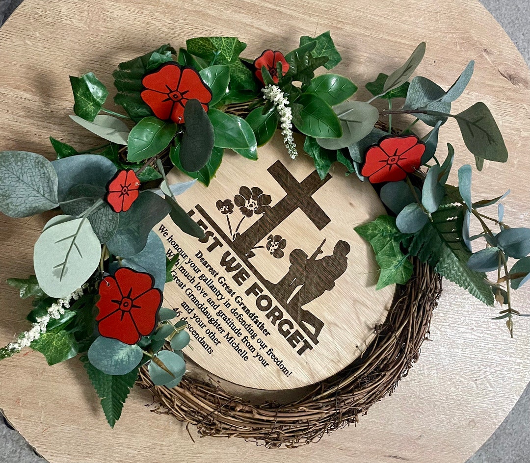 Remembrance Day, War Memorial, Armed Forces Poppy Wreath With ...