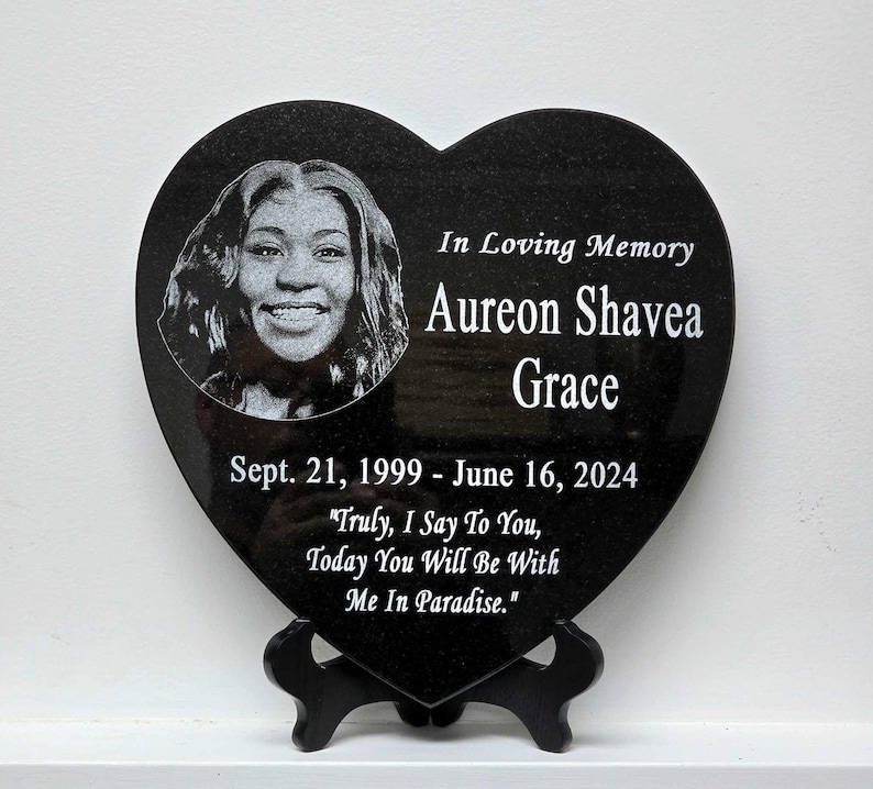 Engraved Black Granite Heart Memorial Stone for Loved Ones: Pet Garden ...