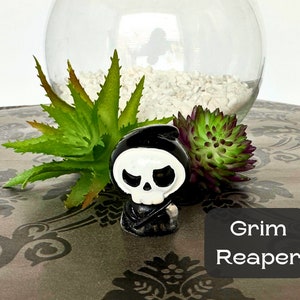 Goth Terrarium Desk Pet Grim Reaper Small Terrarium Halloween Terrarium ...