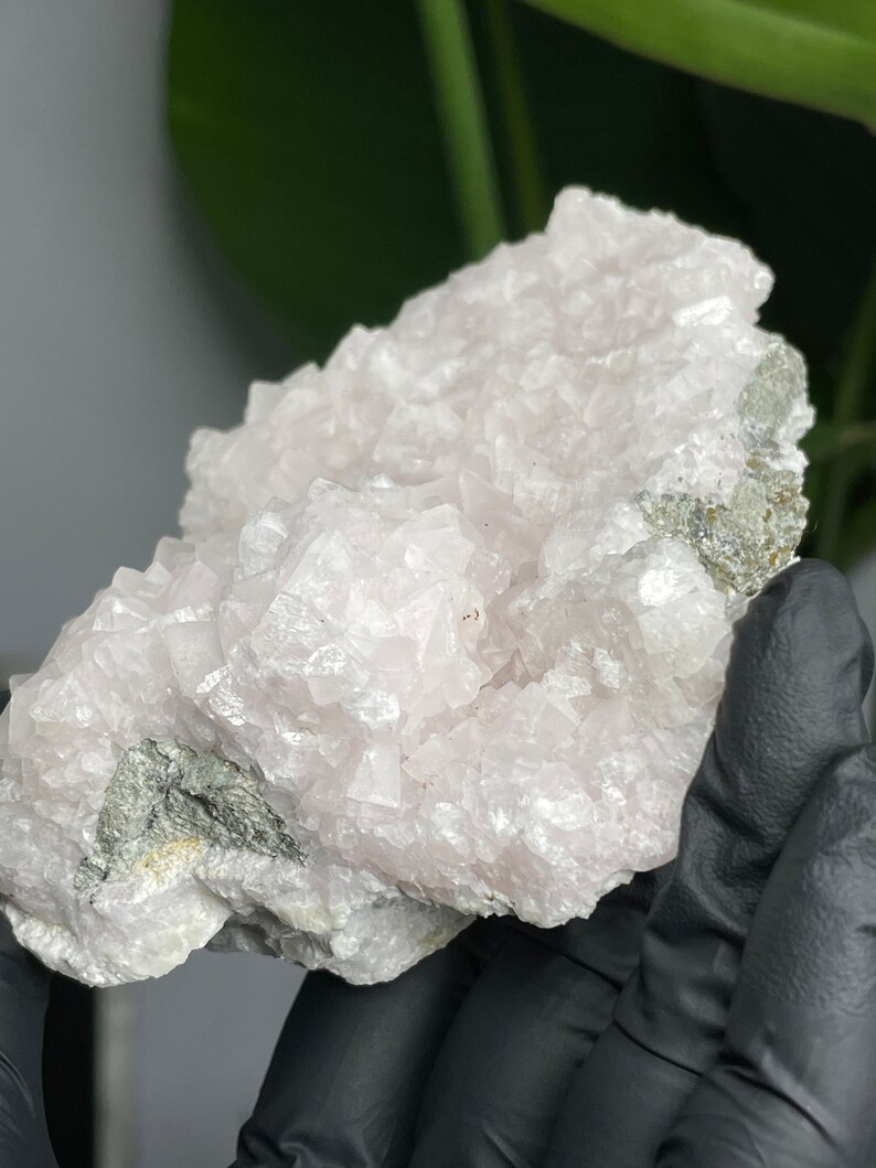 Pink Mangano Calcite From Bulgaria // UV Reactive - Etsy