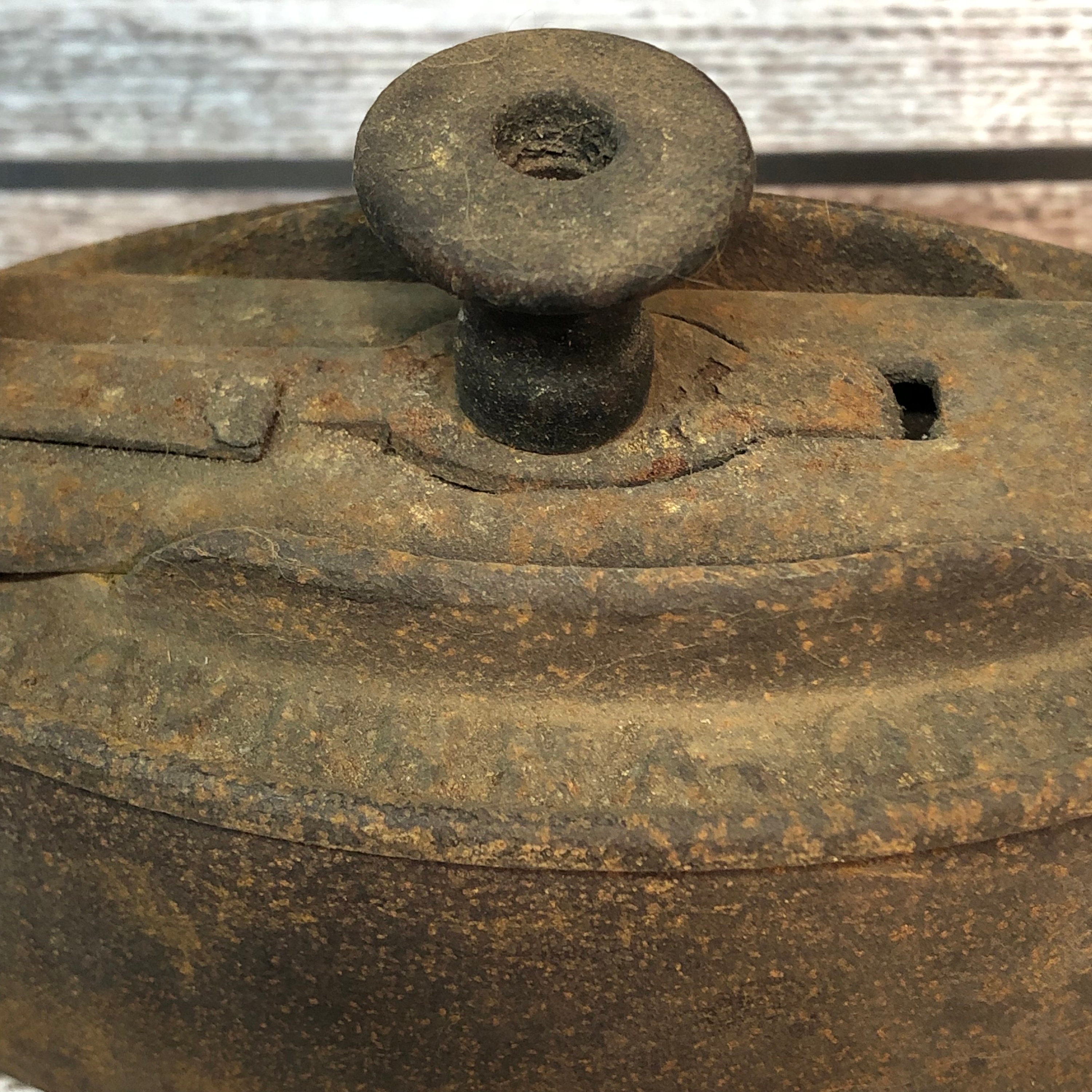 Vintage A.C. Williams & Co. Sad Iron, Ravenna, Ohio, USA. - Etsy