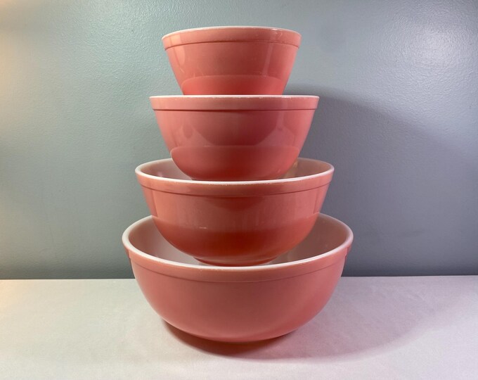 Vintage Solid Pink 1950's Pyrex Kitchen Mixing Bowls - Full Set ...