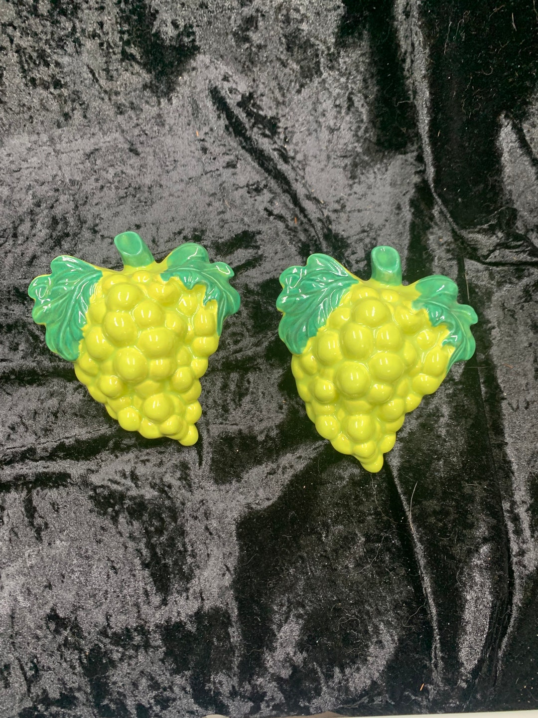 Vintage 1950 Gilner California Pottery Green Grapes Wall Pocket Vases ...