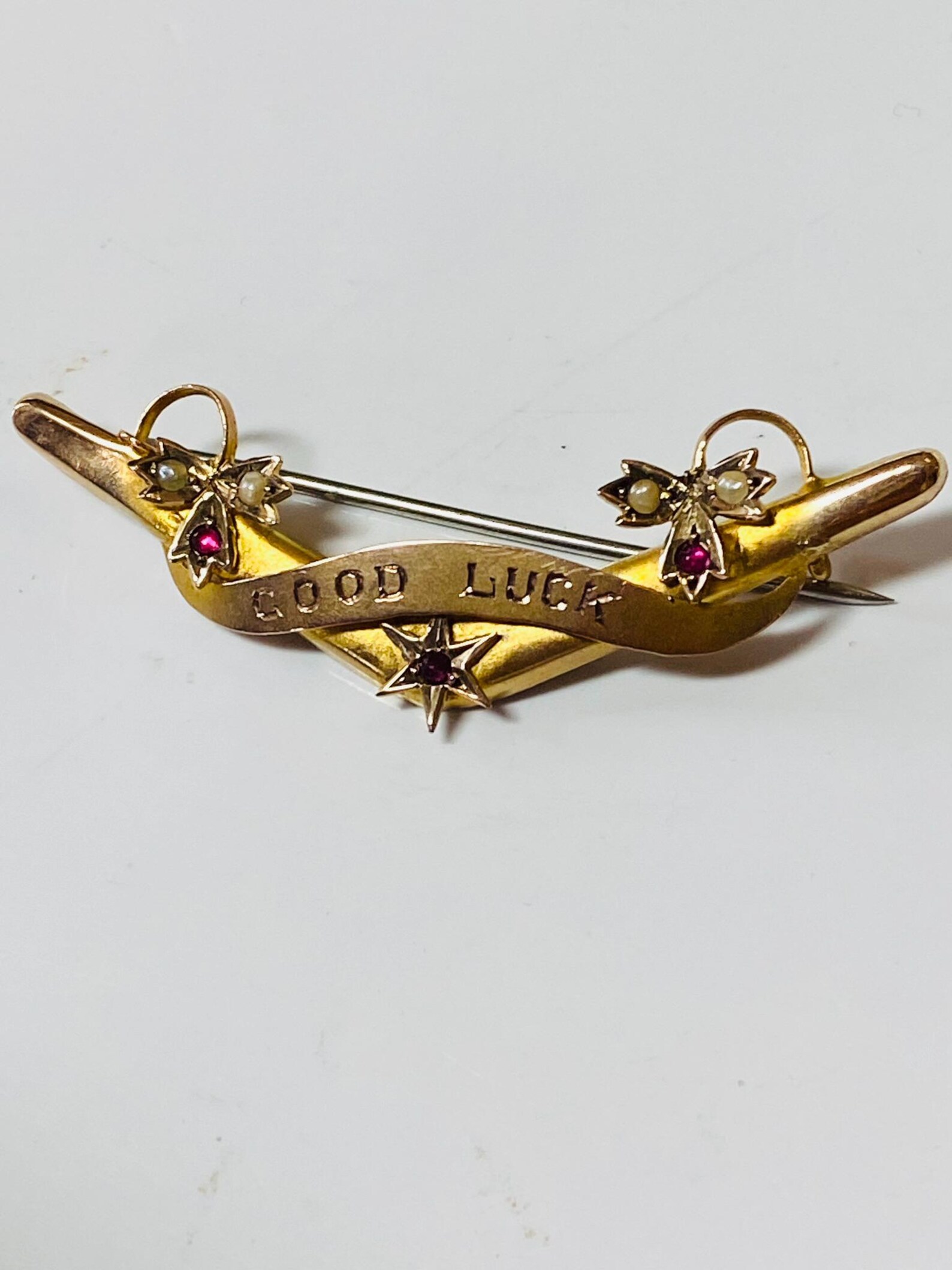 9ct Yellow Gold Australian Boomerang "good Luck" Sweetheart Brooch - Etsy