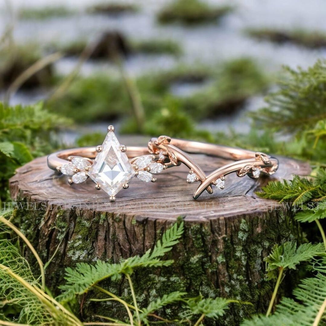 Kite Moissanite Engagement Ring Set: Rose Gold Diamond Leaf Bridal Ring ...