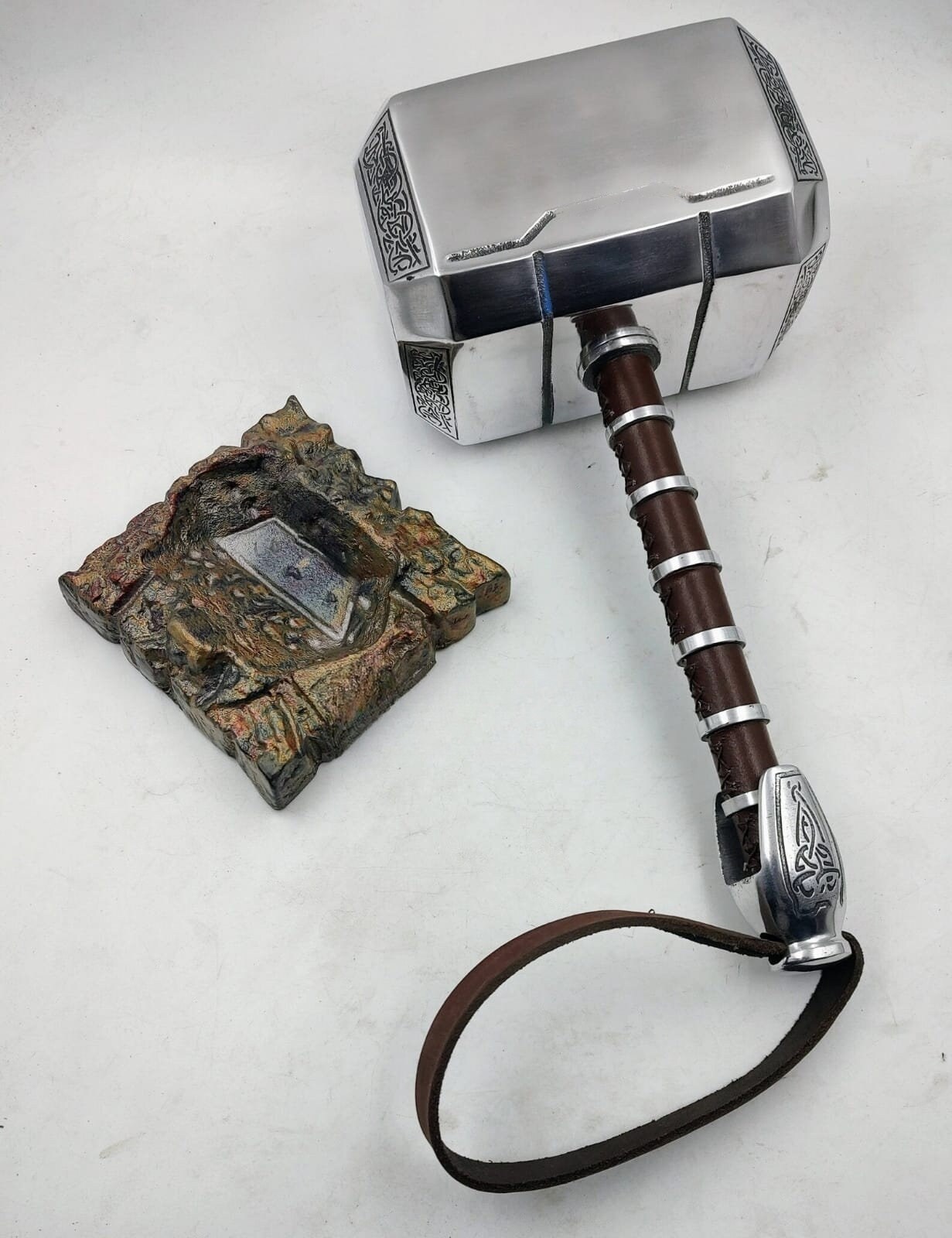 Mjölnir Metal Thor Hammer Metal Thor Hammer With Stand Thor Cosplay ...