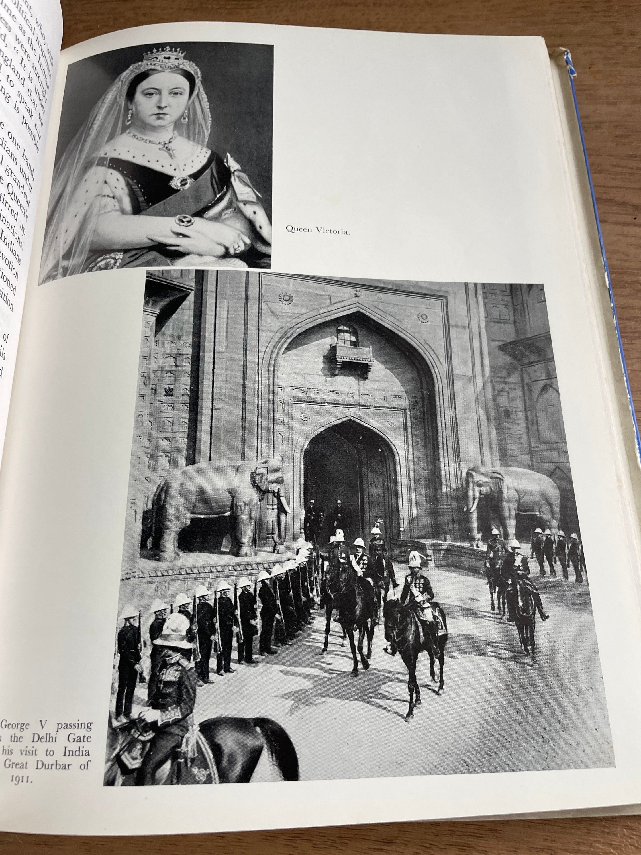 The Queens Visit: Elizabeth II in India & Pakistan by D. Morrah ...