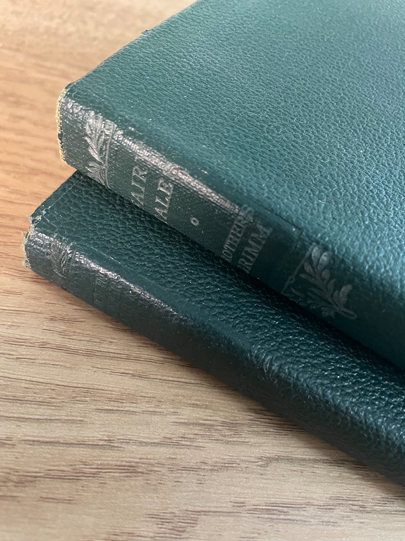 The Brothers Grimm & Alice’s Adventures in Wonderland Olive Classics ...