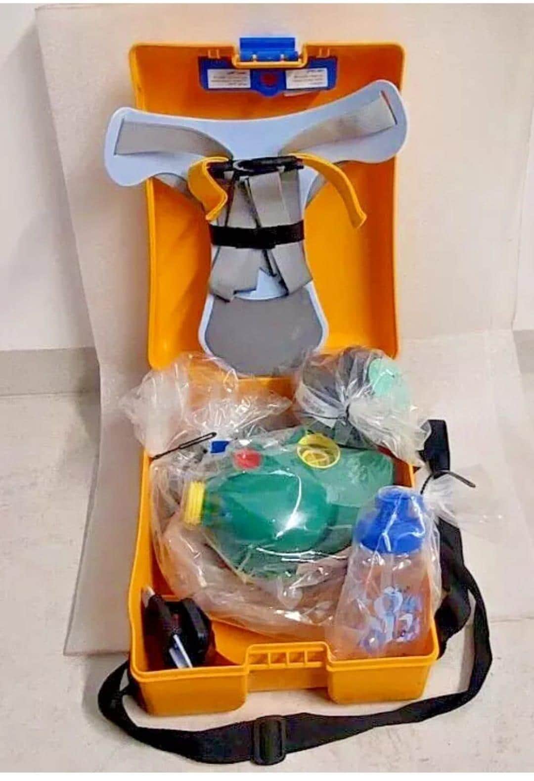 New in Hard Yellow Plastic Box !! Full Kit Gas Mask for Children Kids ...