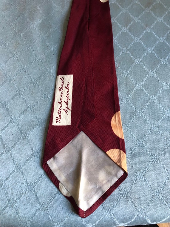 Lovely 1940 s Silk Necktie In Ruby Red & Salmon By Jo… - Gem