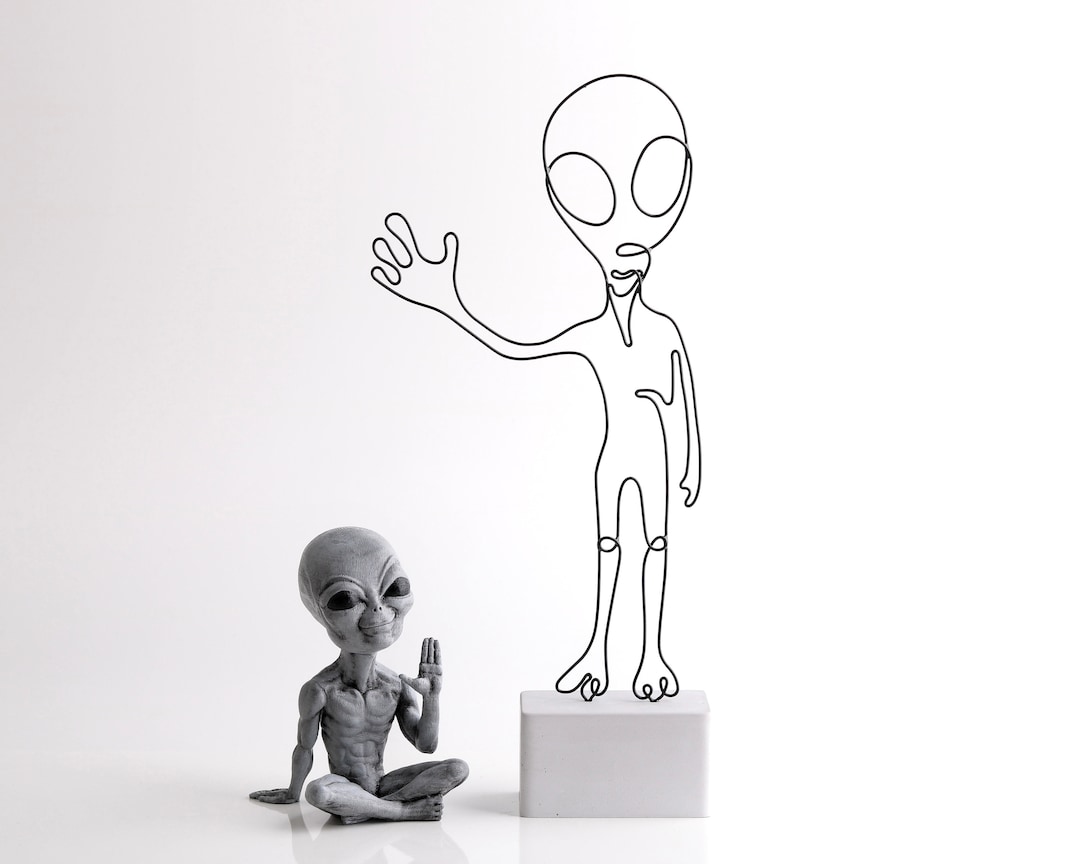 Wire Alien Sculpture: Abstract One Line Art, Modern Shelf Decor - Etsy