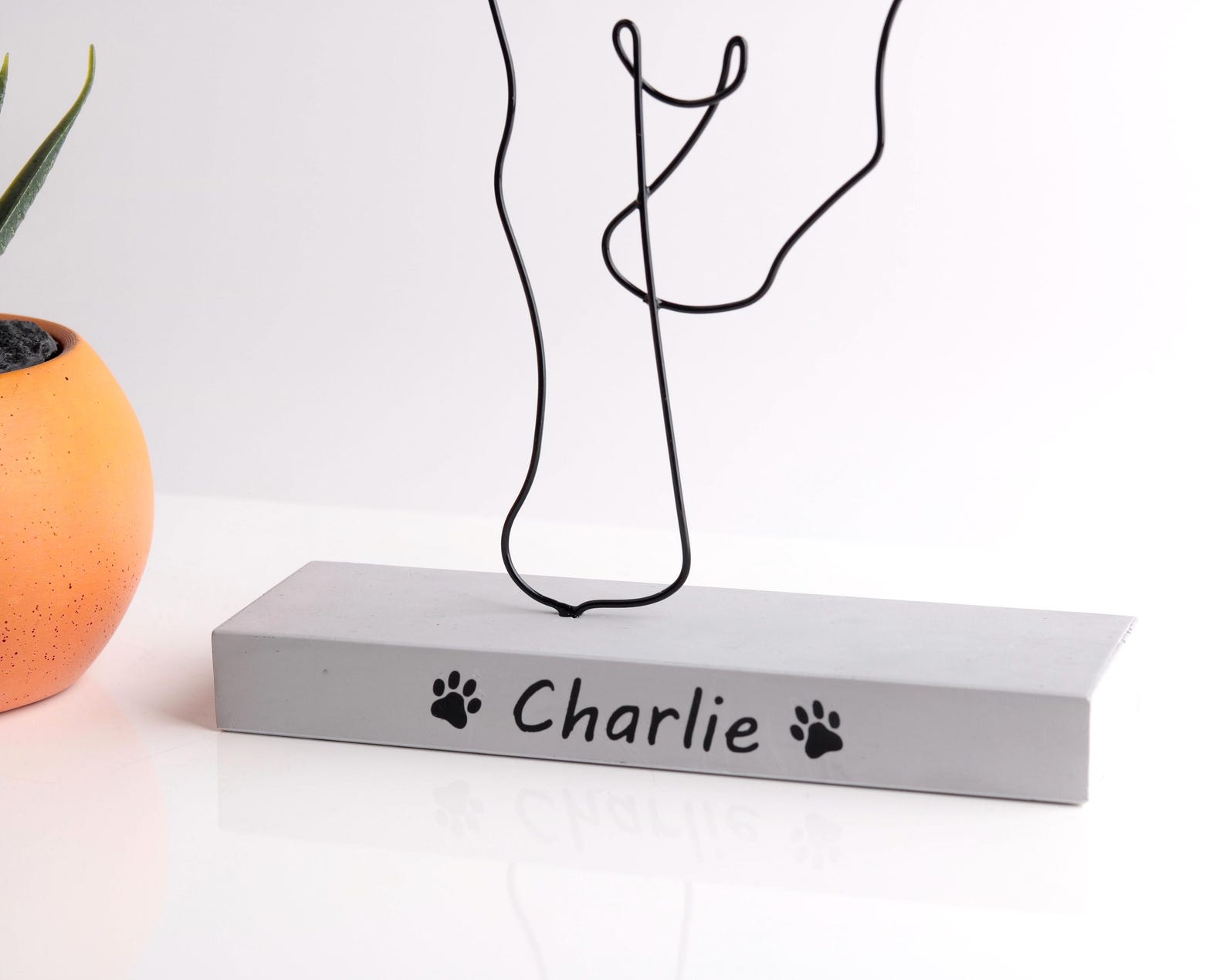 Custom Wire Dog Sculpture: Personalized Metal Line Art Decor - Etsy