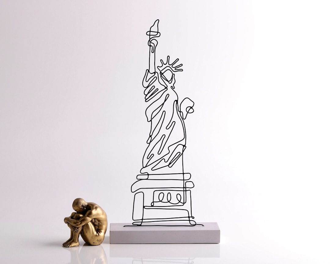 Wire Art Statue of Liberty / Wire Sculpture Figure Art Decor | Handmade ...