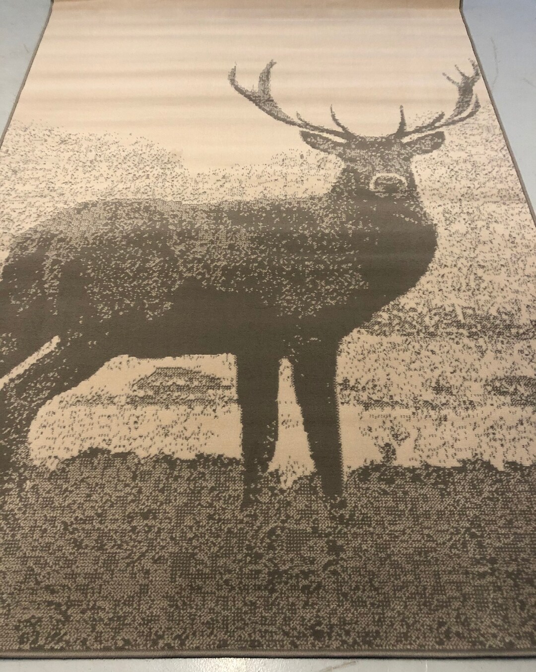 Hessian/woven Backed Beige Full Body Stag Design Rug, 160cm X 230cm ...