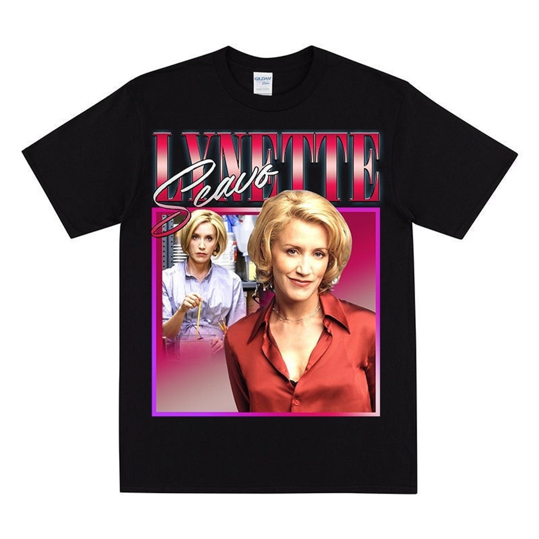 LYNETTE SCAVO Homage T-shirt, for Fans of the TV Show, Vintage 2000s ...