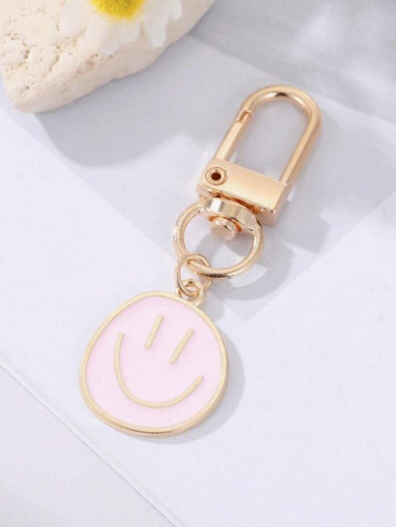 Smiley Face Keyring Bag Happy Face Keychain Charm Multicolour Decor ...