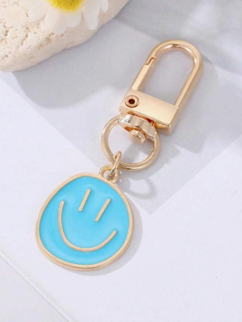 Smiley Face Keyring | Bag Happy Face Keychain Charm Multicolour Decor ...