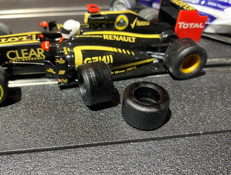 Scalextric Formula 1 Start, Lotus Renault R31, Williams FW23 Rear Tires ...