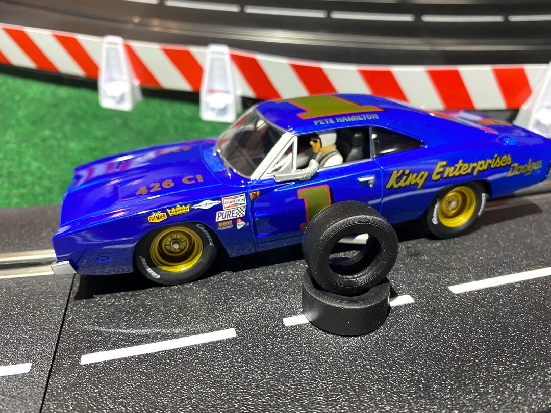 Carrera NASCAR / ARCA Dodge Charger, Ford Torino, Plymouth Superbird ...