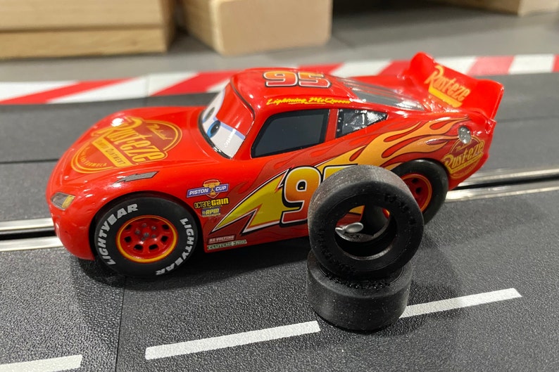 Carrera Disney Lightning Mcqueen Cars 3, Fabulous Lightning Mcqueen ...