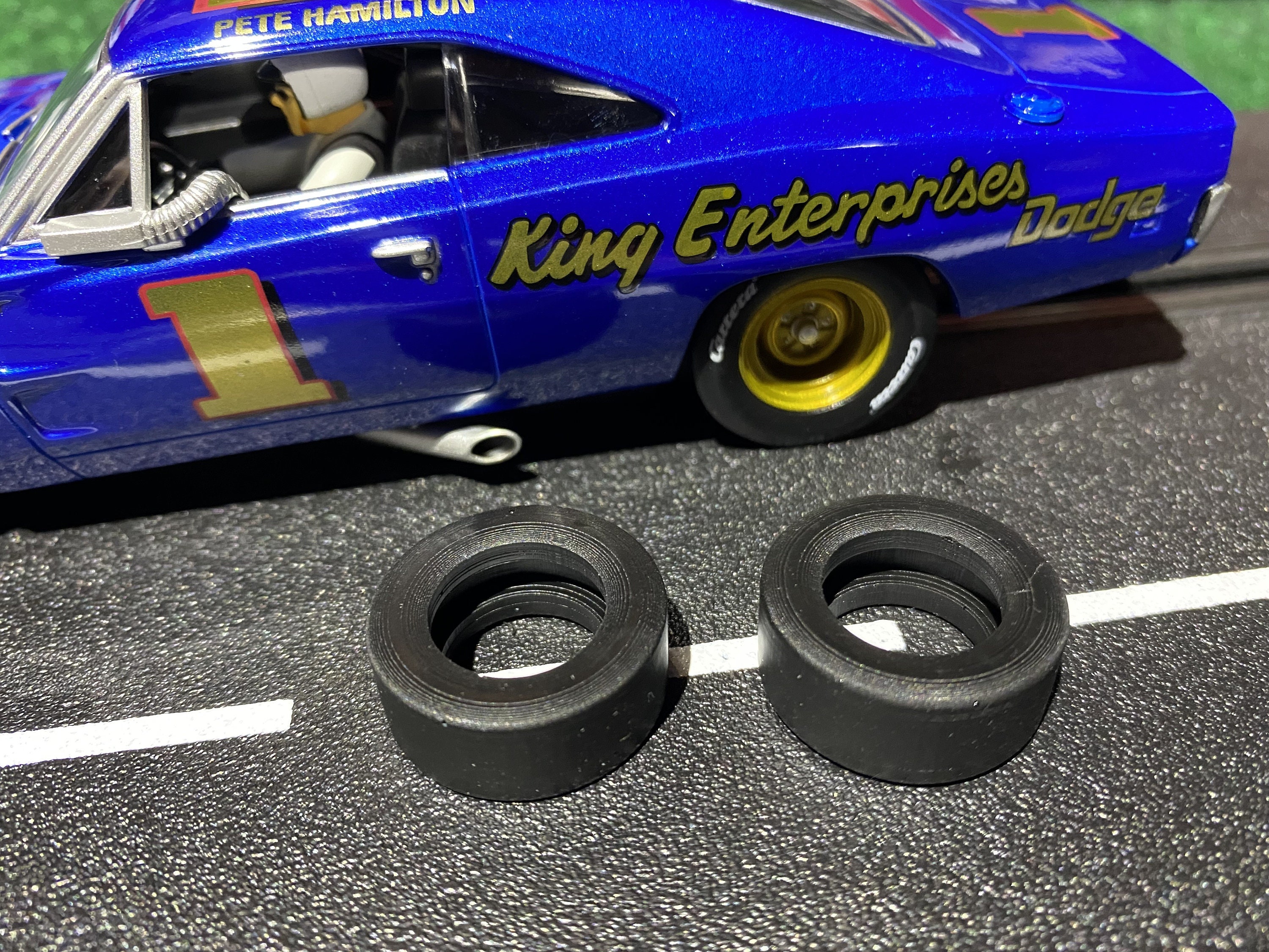 Carrera NASCAR / ARCA Dodge Charger, Ford Torino, Plymouth Superbird ...