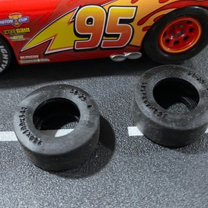 Carrera Disney Lightning Mcqueen Cars 3, Fabulous Lightning Mcqueen ...