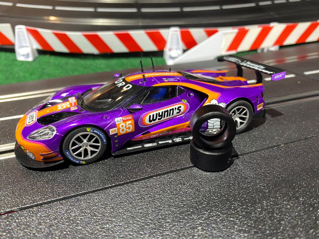 Scalextric Ford GT GTE, Porsche 911 GT3 R, Aston Martin Vantage GT3 ...