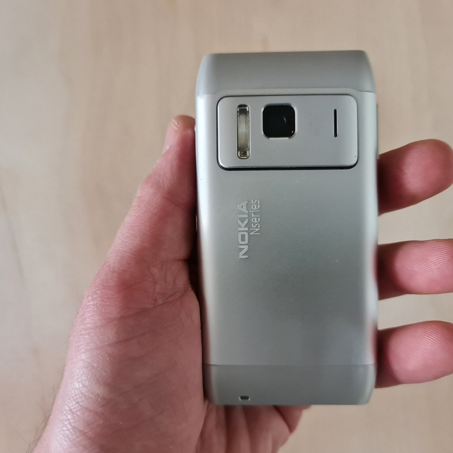 Vintage Nokia N8-00 Smartphone. Works. - Etsy