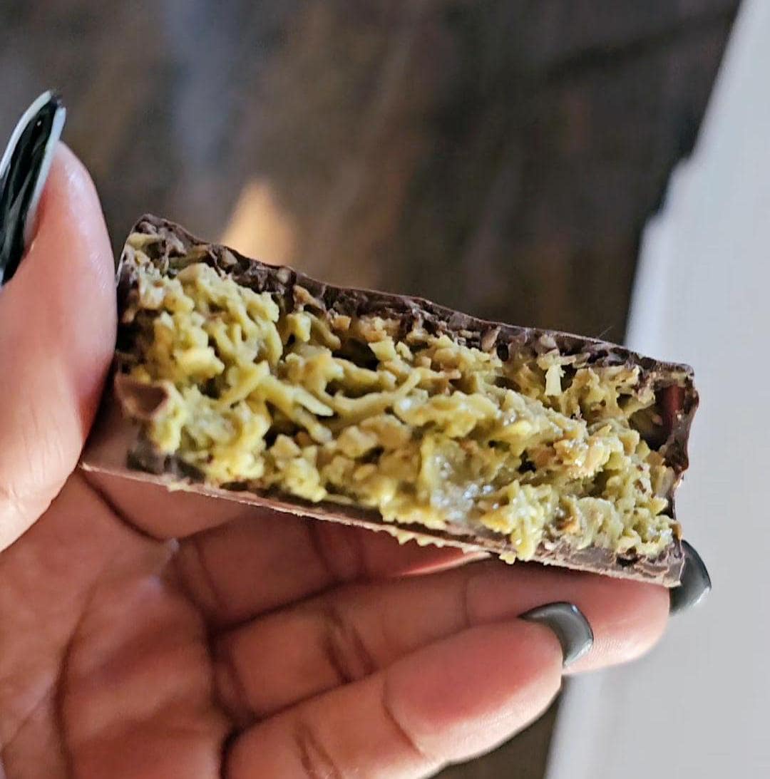 Gluten FREE- Dubai Chocolate Bar Dupe - Double Stuffed Pistachio Butter ...