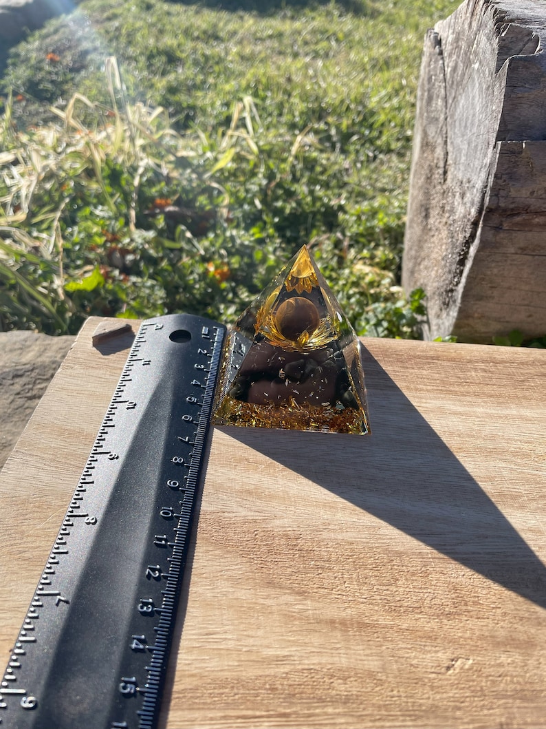 Natural Stone Black Gold Crystal Pyramid Inlaid Tiger Eye Ball ...