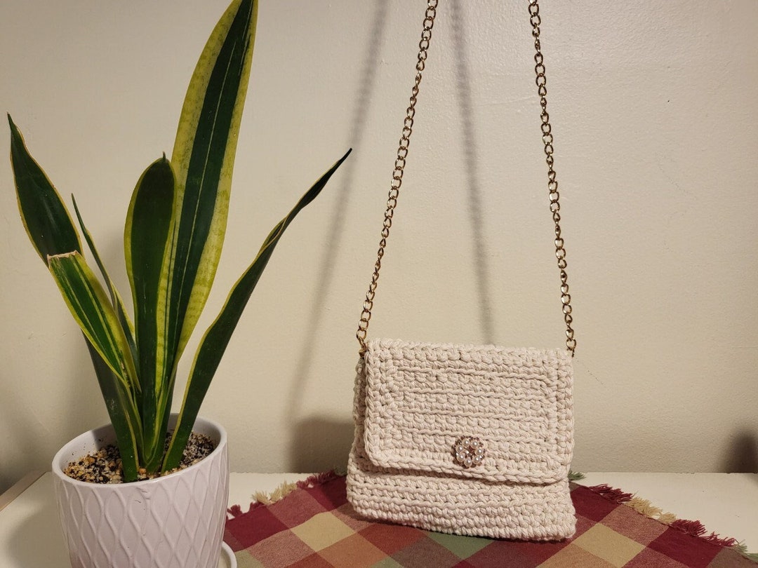 White Lotus (hand Crafted) Purse - Etsy