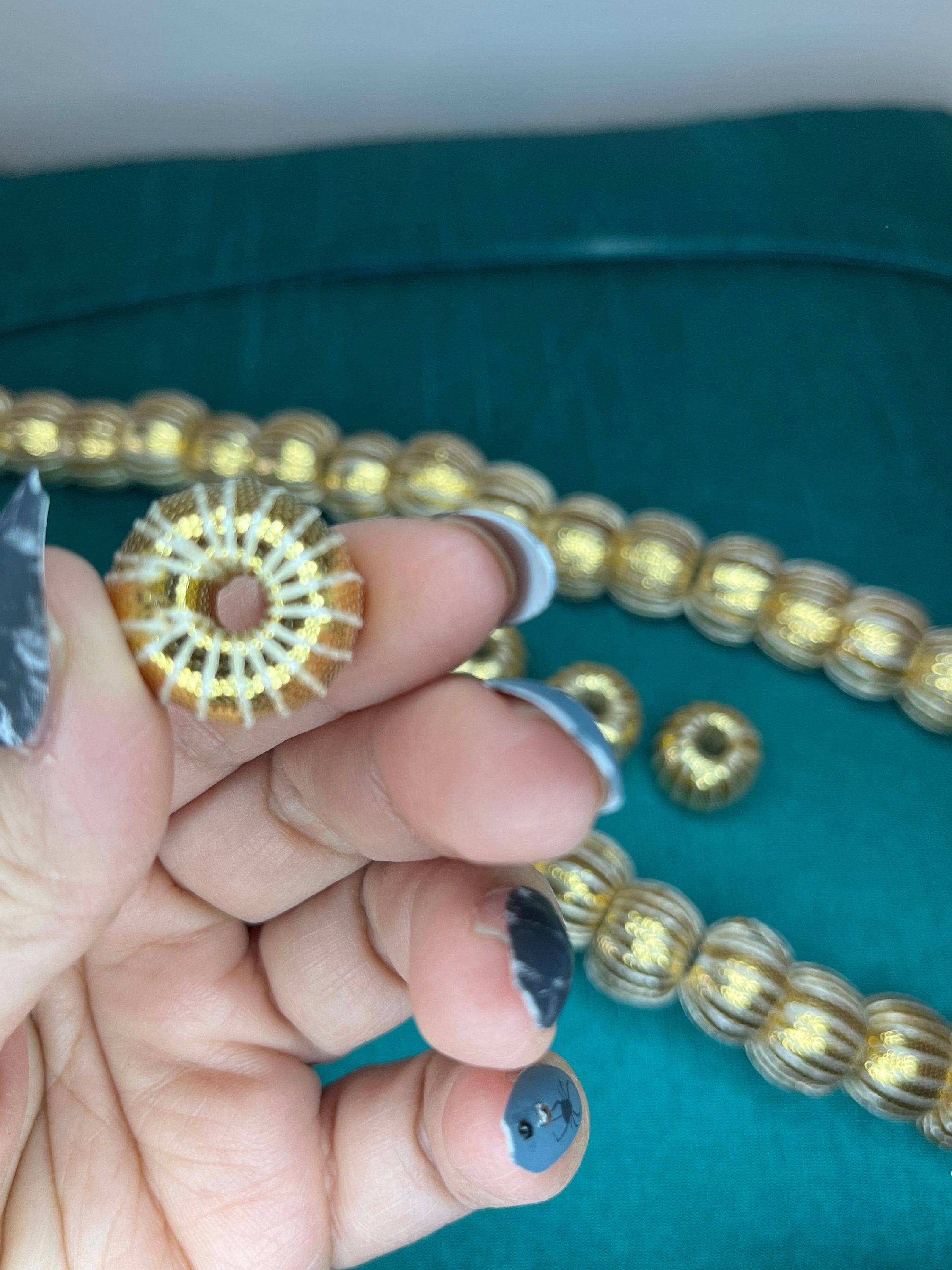 Gota Patti Bead, Indian Crafts, Jewelry Making, Dupatta and Saree Decor ...