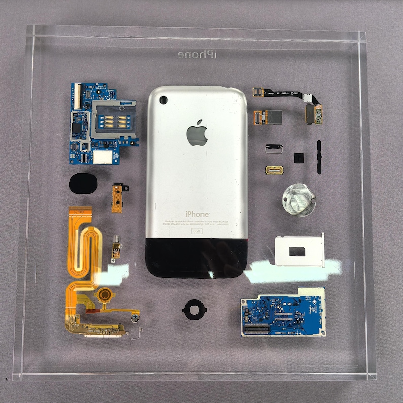 Vintage iPhone 2G Teardown Resin Artwork| Disassembled Smartphone ...