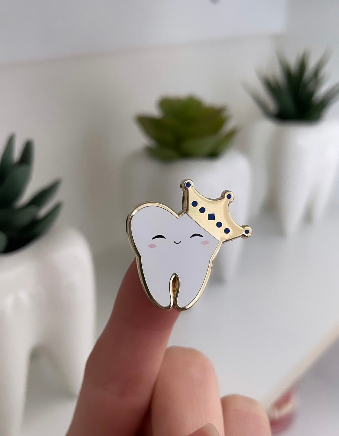 Simple Dental Crown Tooth Pin With or Without Face / Dentist / Dental ...