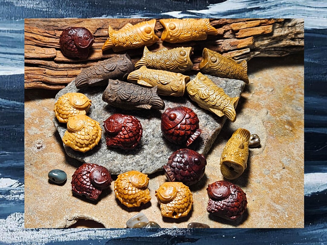 Discover Our Natural Carved Wood Fish Beads - Etsy
