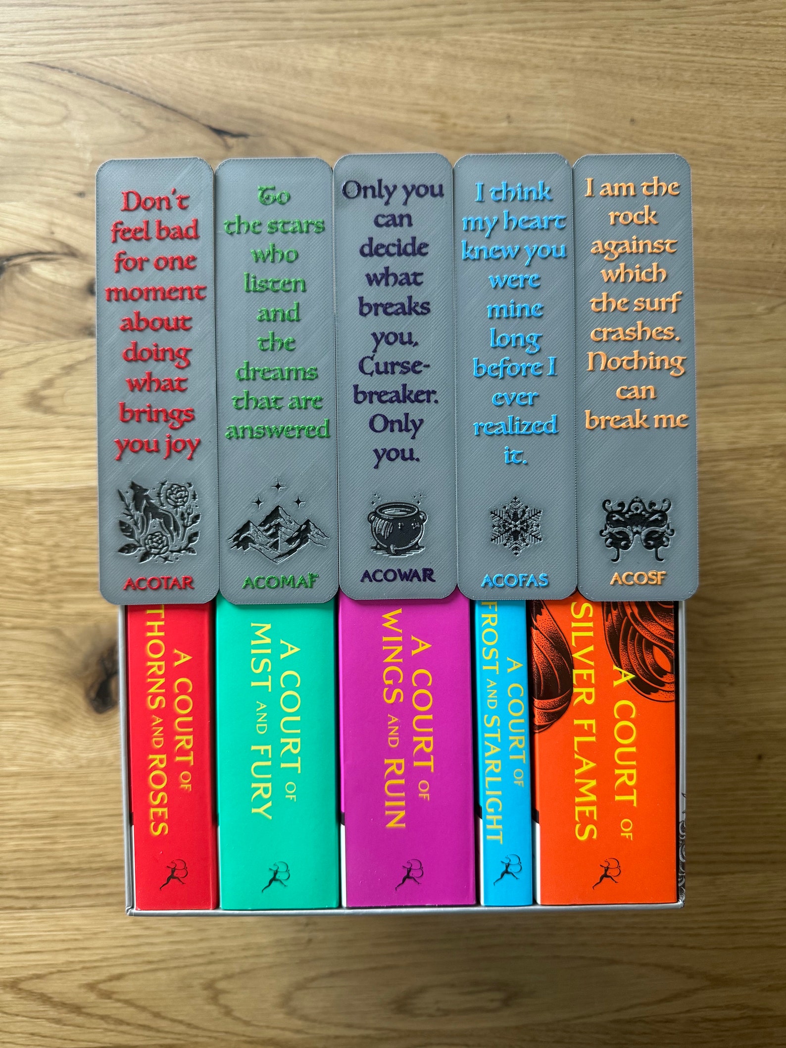 Unique ACOTAR Bookmarks - Set of 5 - Etsy Canada