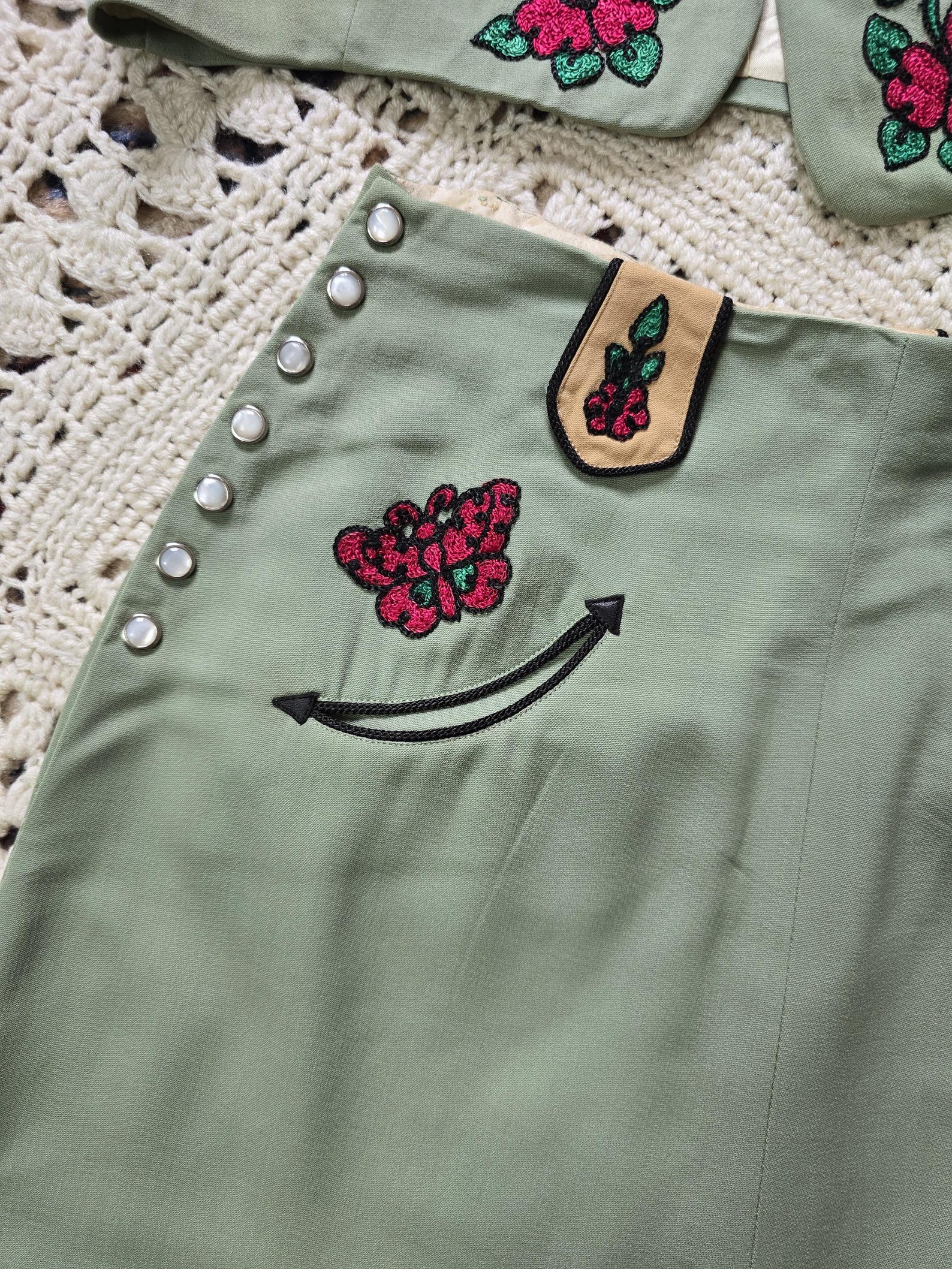 Vintage 1950s Western Suit Set: Embroidered Dude Rancher Costume, Size ...