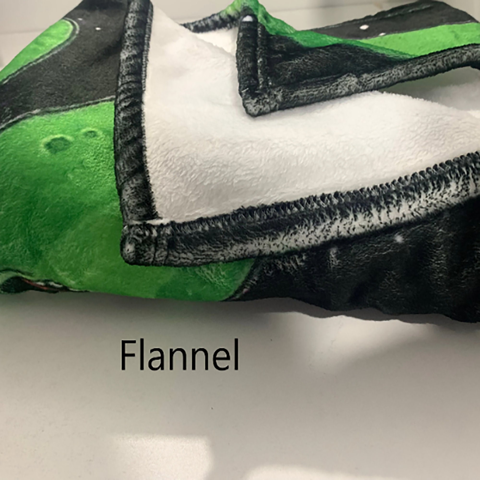 Disney Gelatoni Custom Name Soft Flannel Blanket Throw All Seasons Sofa ...